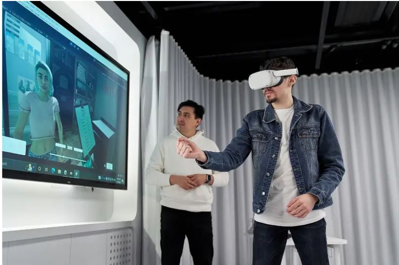 Virtual Reality therapy for young people with psychosis supported by ...